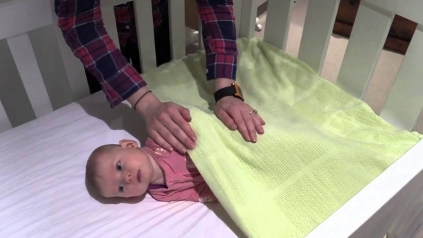 Patting technique | Getting baby to sleep