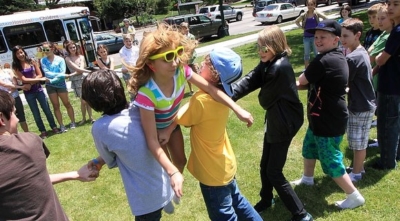 Red Rover, Red Rover - Outdoor Games - Games For Kids