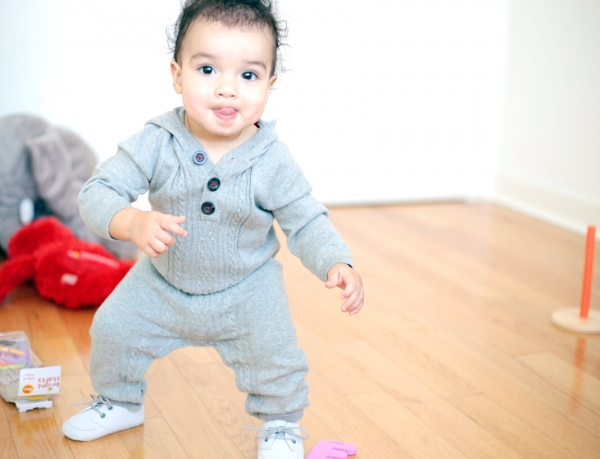 Physical development: nine to twelve months | Baby | Kidspot NZ