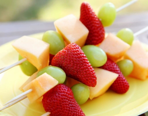 Homemade Fruit Kebabs | Lunchbox | Recipe | Back to School | Kidspot