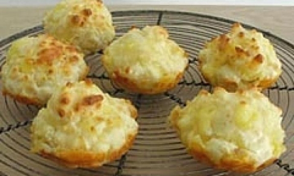 Lulu's cheese puffs