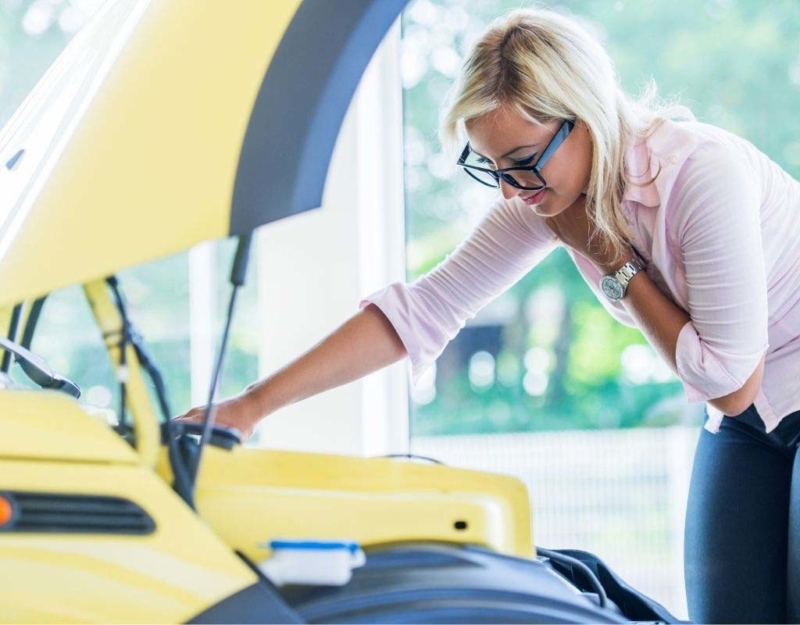 7 Essential Vehicle Checks Before A Family Road Trip | Family Time ...