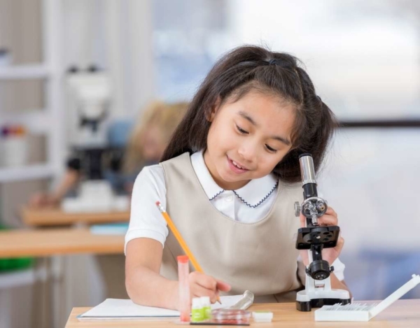 9 Ways To Help Kids Stay Focused In School | School Age | Kidspot